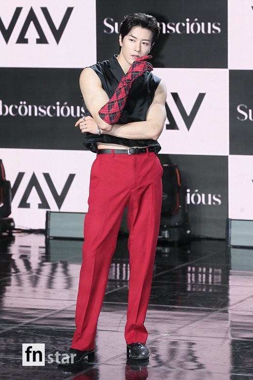 [포토] VAV 제이콥, '섹시한 근육 미남' : 네이트 연예