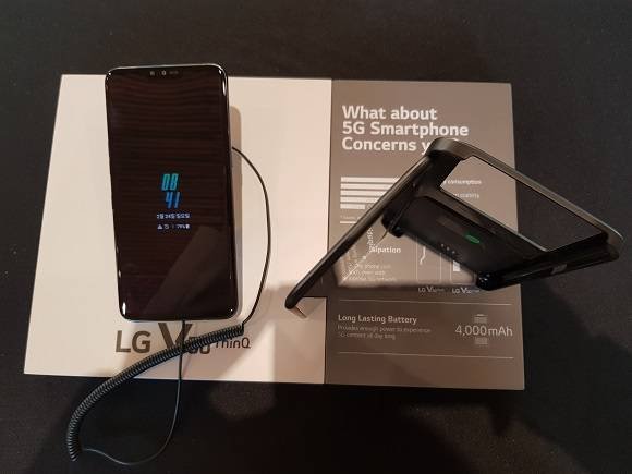 [MWC19] 'LG 폰' 재도약 '키'…'V50+듀얼 스크린' 이런 모습 : 네이트 뉴스