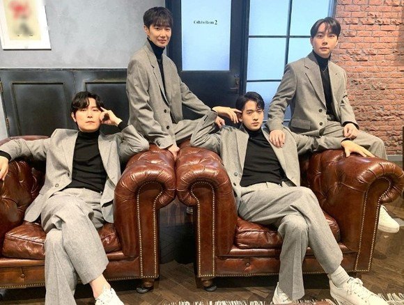 한류 꽃미남 4인조 K4, 日 USEN 리퀘스트랭킹 1, 2위 차지 : 네이트 뉴스