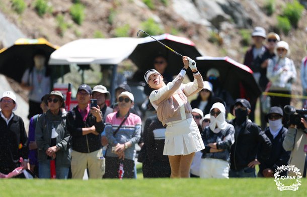 김민선, KLPGA 투어 덕신EPC 3R 단독 선두 : 네이트 뉴스