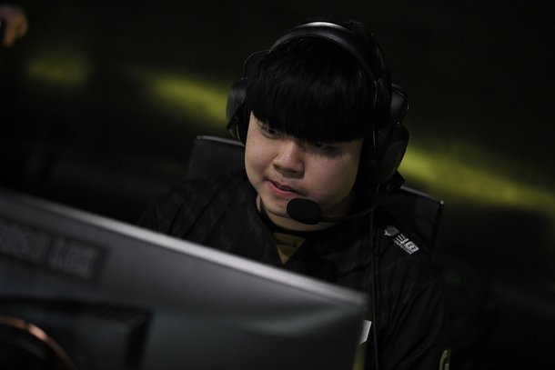 '40분-30분-20분' T1, LCK 9회 우승 위업 달성 : 네이트 뉴스