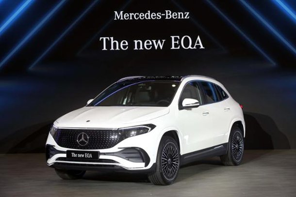 [CarTalk]성능 좋아졌는데 가격은 그대로…벤츠의 대표 전기차 '더 뉴 EQA·EQB' 나와 : 네이트 뉴스