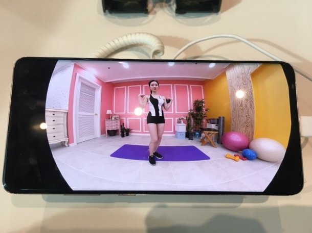 [체험+]같은 5G폰인데…갤럭시S10은 '5G', LG V50씽큐는 'LTE'가 떴다 : 네이트 뉴스