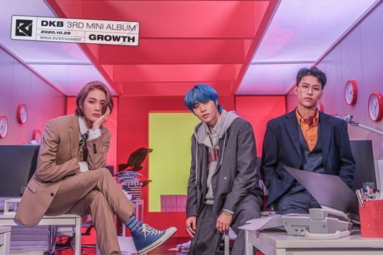 컴백 다크비(DKB), 새 앨범 'GROWTH' GK-룬-테오 포토 티저 공개 : 네이트 연예