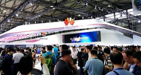 "실외 기지국급"…화웨이, 세계 최초 실내 4.9GHz 5G 성공 : 네이트 뉴스