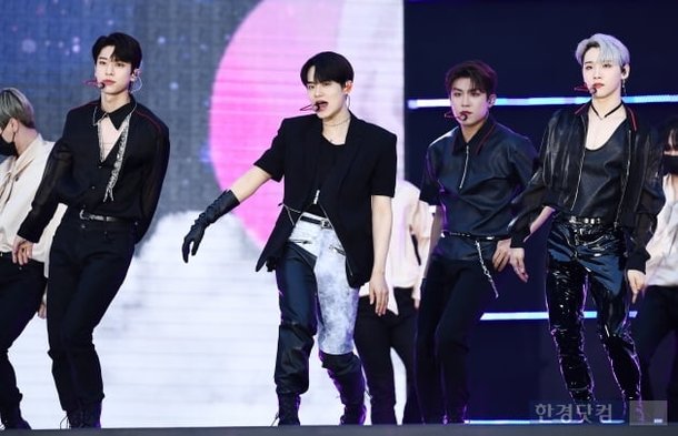 [포토] AB6IX, '에비뉴 마음 흔드는 멋진 남자들' : 네이트 뉴스