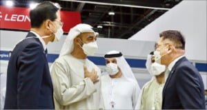 구본상 LIG 회장, UAE 왕세제와 면담 : 네이트 뉴스