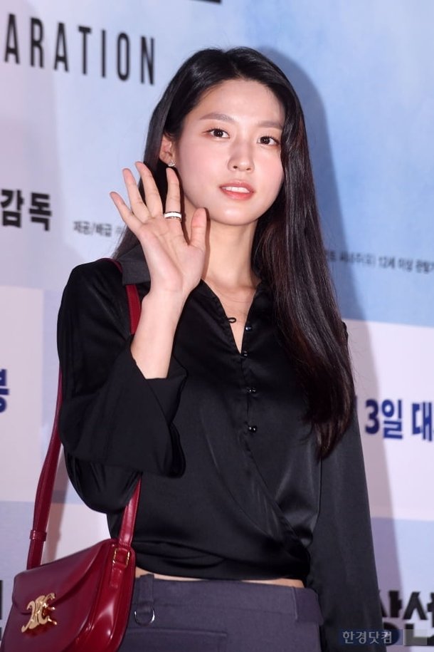 AOA 설현, '10년 동행' FNC 떠난다…"업무 종료 협의" [공식] | 네이트 연예