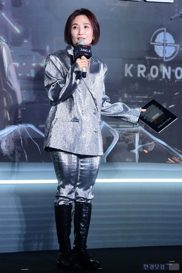 [포토] 박경림, '오늘은 사이버 여전사 느낌' : 네이트 연예