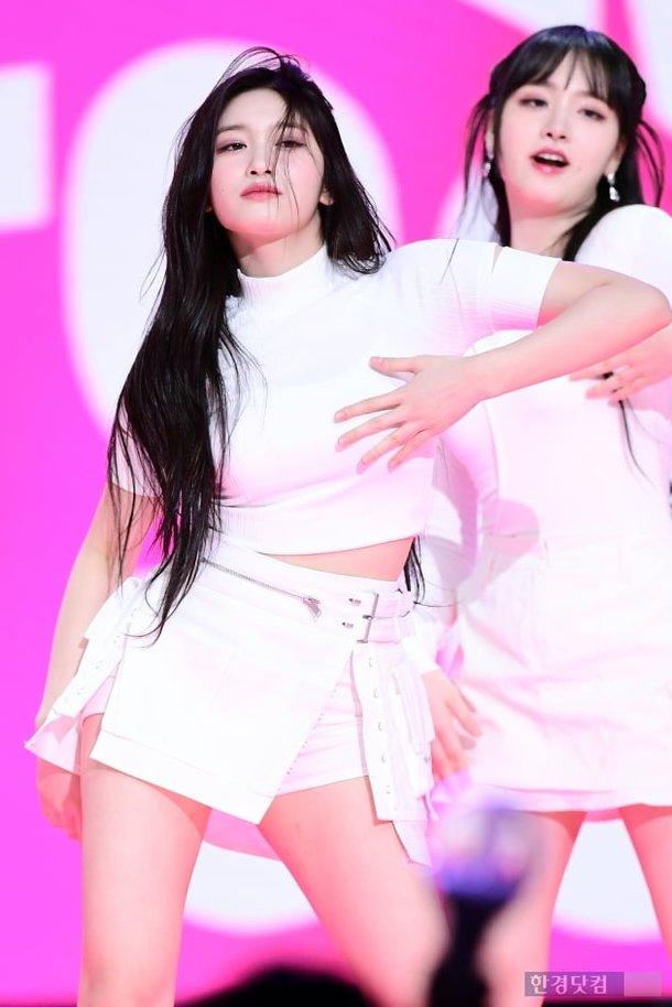 [포토] 아이브 이서, '막내의 도도함' | 네이트 연예