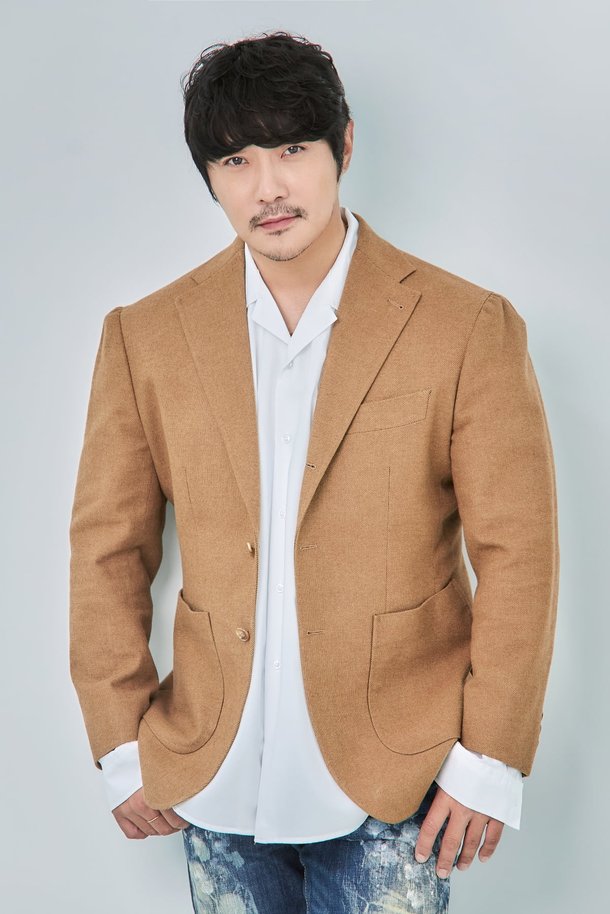 KCM "20주년? 100세 때도 걸을 힘만 있다면 노래해야죠" [인터뷰+] : 네이트 연예