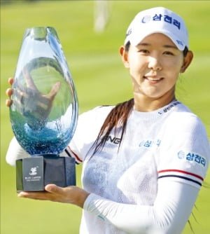 '삼천리 자매 혈투'…KLPGA 개막전 웃은 박보겸 : 네이트 스포츠
