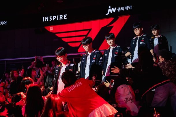 '디팬딩 챔피언' T1, 월즈 막차 탈 수 있을까 [LCK PO 포커스] : 네이트 스포츠