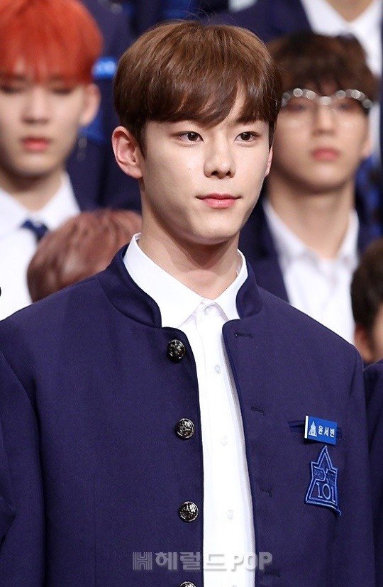 '프로듀스X101' JYP 연습생 윤서빈, 학폭 가해자 의혹 제기…"광주서 유명" : 네이트 연예
