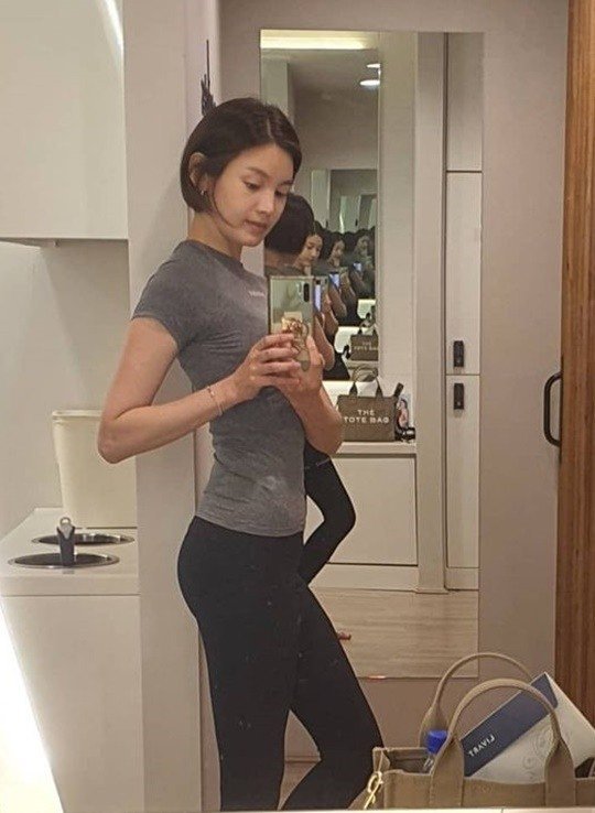 정가은, 170cm·50kg의 예쁘게 마른 몸매…애 엄마가 이럴 수 있나 : 네이트 연예