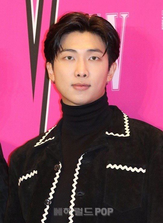 [팝업★]방탄소년단 RM, 스케일 다른 성덕…'헤어질 결심' 컬래버 MV 공개 | 네이트 연예