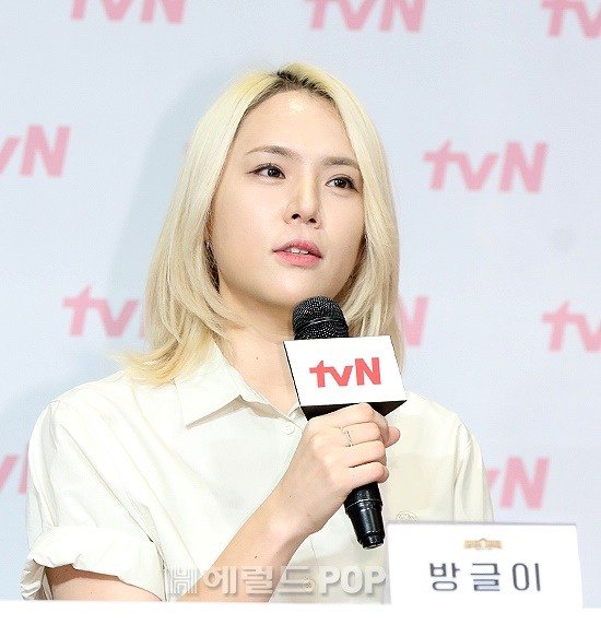 [포토]방글이PD, '형따라 마야로' 기대해주세요 : 네이트 뉴스