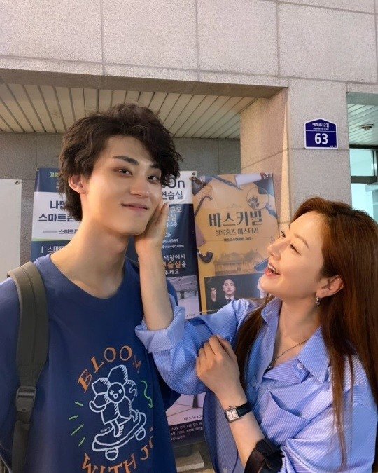 'SKY캐슬' 수한이라고?…오나라, 188cm 폭풍성장 아들과 재회 "너무 기특해" : 네이트 연예