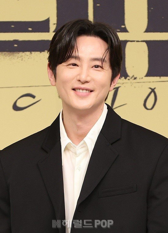 '농구 찐팬' 권율, 신입 PD 변신…KBL 10개 구단 소개('페이크블') : 네이트 연예