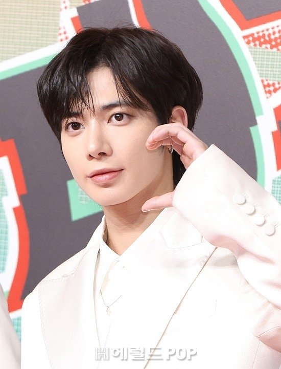 TXT 태현, 생일 맞아 2500만원 기부 "사랑에 보답하고 싶은 마음"(공식) : 네이트 연예