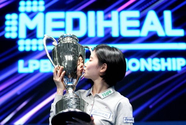 여자 3쿠션 '마시마로' 이미래 5차 LPBA 우승 : 네이트 스포츠