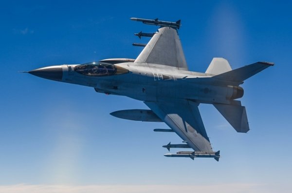 지난달 KF-16 추락 사고, 너트 하나 때문이었다 : 네이트 뉴스