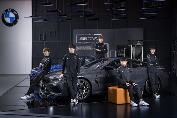 SKT-컴캐스트 'T1' BMW 후원 쾌거…4개월만에 스폰서십 매출 5배↑ : 네이트 뉴스