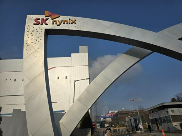 SK하이닉스, 1Q 영업익보다 순익이 6677억원 많아…왜? : 네이트 뉴스
