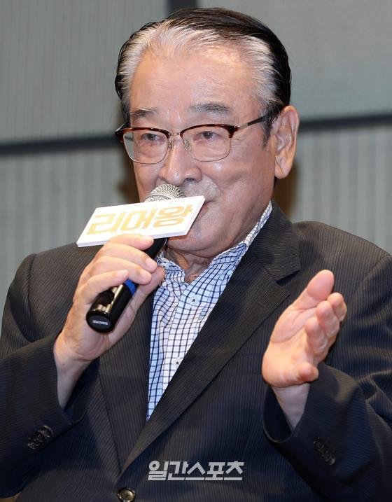 [포토] 이순재 '리어왕 200분, 내 생애 마지막 도전' : 네이트 연예