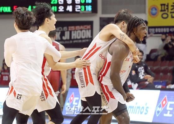 [포토]SK,극적인 역전승 : 네이트 스포츠