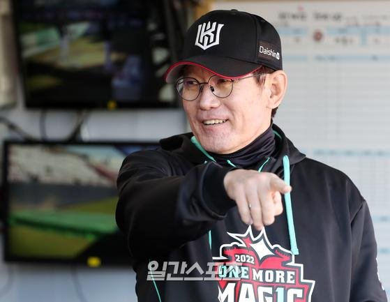 [준PO4] 조용호 대타·심우준 선발 복귀·엄상백 불펜 대기…KT 총력전 : 네이트 스포츠