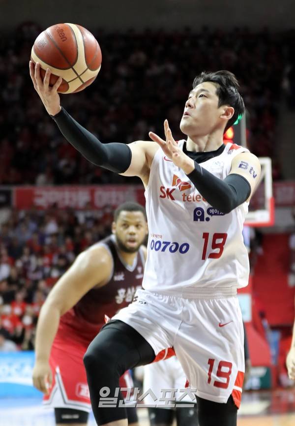 '챔프전 끝까지 간다' KGC, SK에 대역전승…14년 만에 7차전 성사 [IS 안양] : 네이트 스포츠