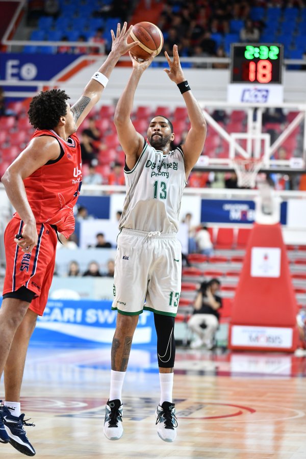 3시즌 만의 외국인 MVP 탄생…DB 선두 이끈 로슨, 이정현 제치고 1R '으뜸' : 네이트 스포츠