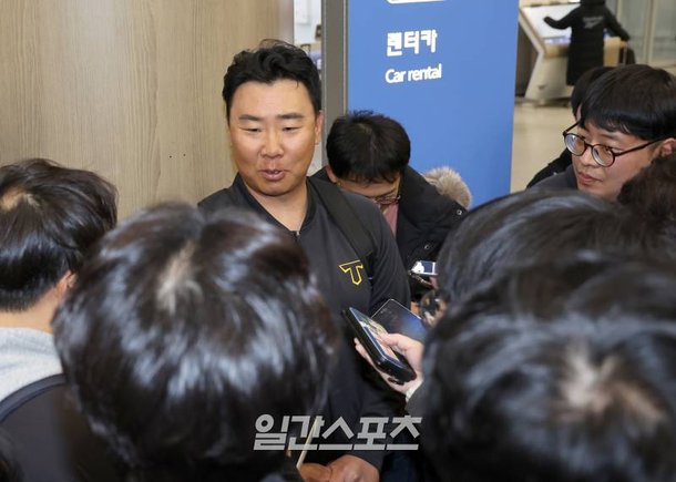 'KBO 첫 MZ 사령탑' KIA 이범호 감독, 미뤘던 정식 취임식 8일 광주서 개최 : 네이트 스포츠