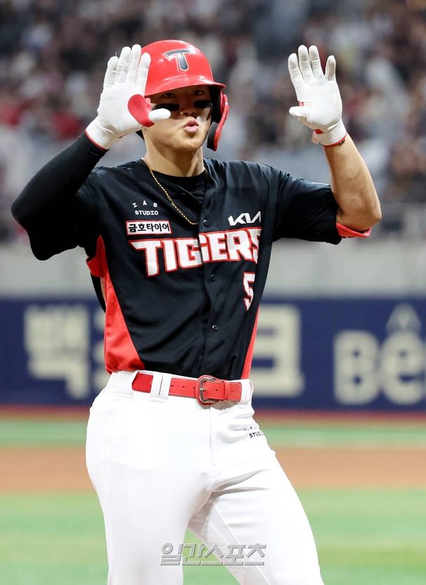 '역대 최초 월간 10-10' 김도영, 압도적 득표로 KBO 3~4월 MVP 선정 : 네이트 스포츠
