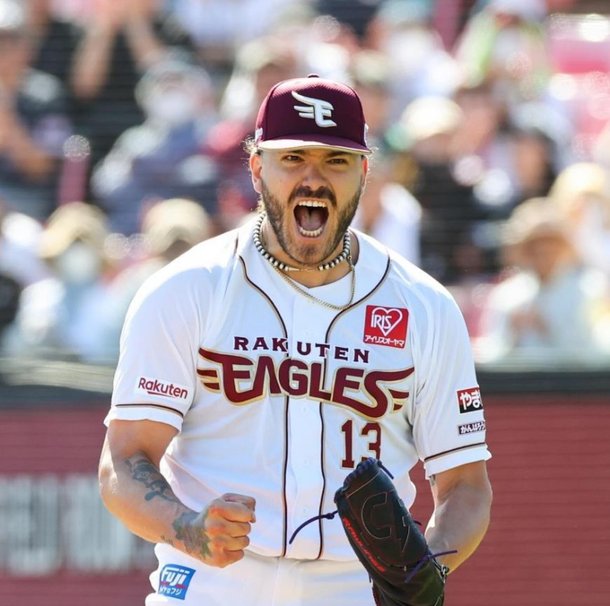 KBO리그 러브콜 고사…NPB 11피안타 12실점 '충격의 강판' : 네이트 스포츠