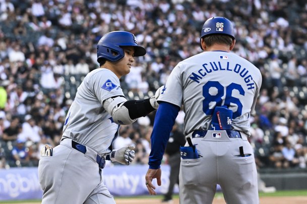 오타니, 'KBO MVP' 페디 상대 '25호포'…'팀 신기록' 10경기 연속 타점 수확 : 네이트 스포츠