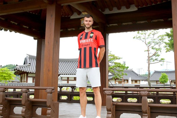 [오피셜] 강원, 1m 92cm FW 하지치 영입…보스니아 국대 출신 : 네이트 스포츠