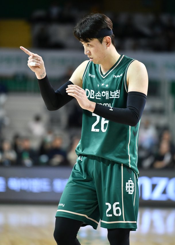 '강상재·오누아쿠·알바노 47점 합작' DB, KT 잡고 단독 6위 탈환[IS 원주] : 네이트 스포츠