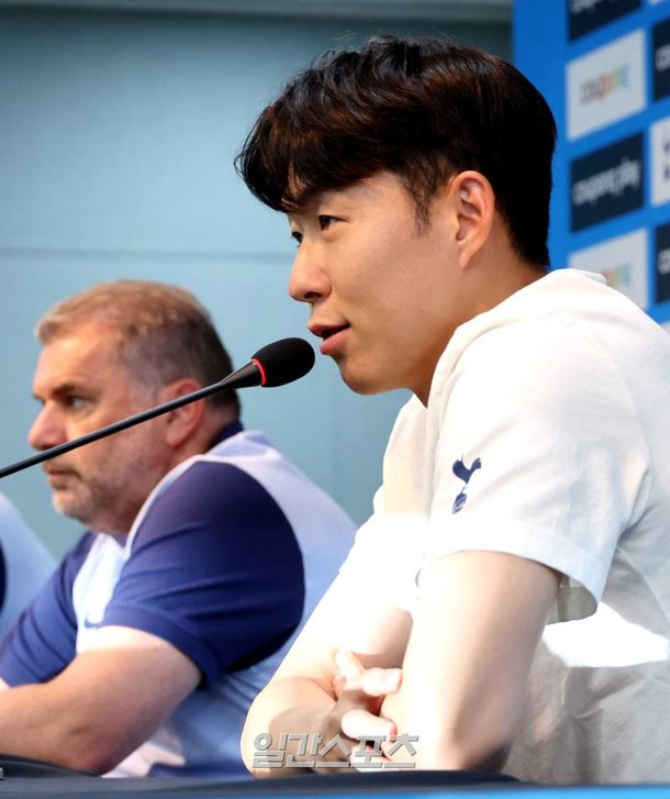 '1425만' 손흥민, 트로피 없는데 '덕배' 넘고 EPL 5위…어떤 부문일까 : 네이트 스포츠