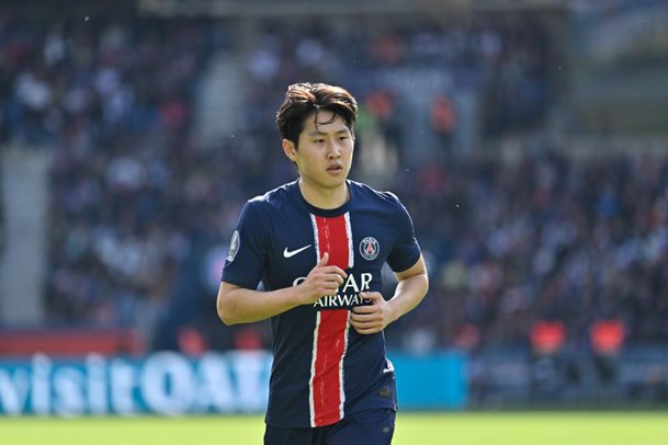 '얼마 만이야' LEE, 수비형 MF로 선발 출전→키패스 3회…PSG는 29G 무패 : 네이트 스포츠