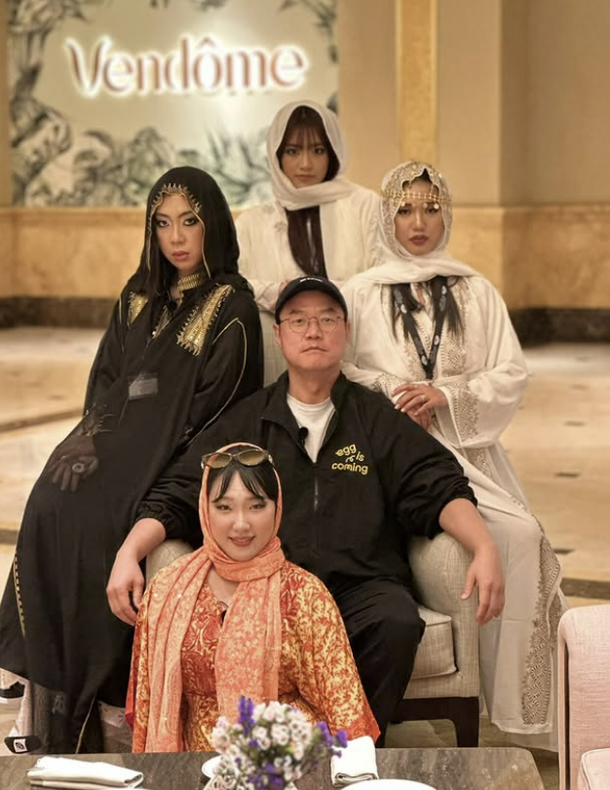 나영석 PD, 첫 SNS 게시글 주인공은…"저주 걸린 사람들" : 네이트 연예