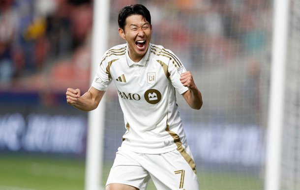 '손흥민 해트트릭' LAFC, 솔트레이크 4-1 완파…MLS 첫 3골+공식전 4G 연속골 : 네이트 스포츠