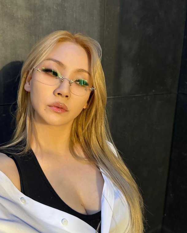 CL, 또다시 리즈 경신 섹시美 뿜뿜 완벽 비주얼 | 아이돌24시 : 네이트 연예