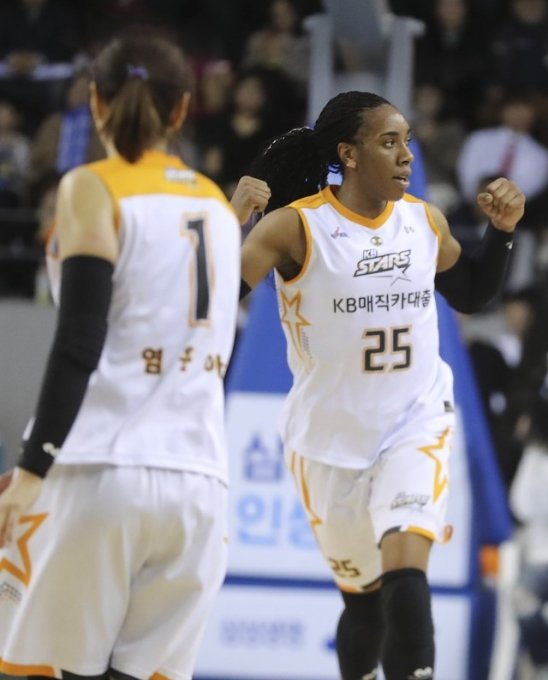 쏜튼, WKBL 4라운드 MVP 선정 : 네이트 스포츠