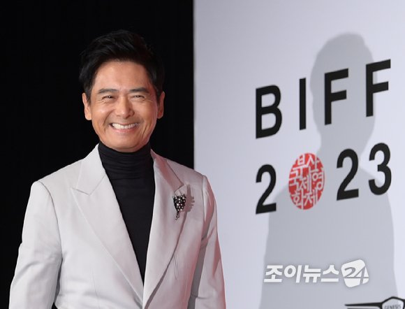 [28th BIFF] 주윤발 "제주도 촬영하며 매일 갈비탕 먹어, 번데기 좋아" : 네이트 연예