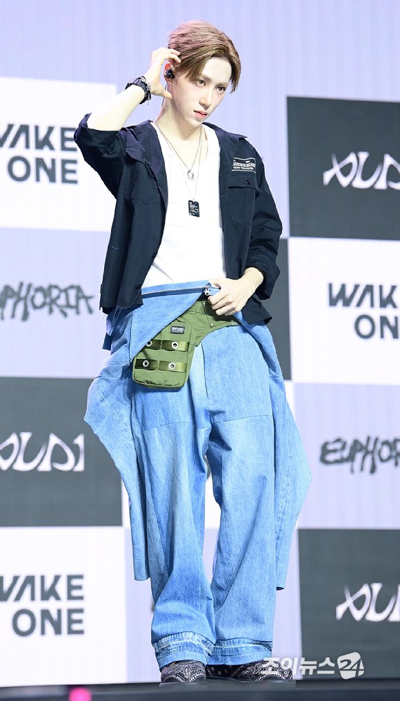 [포토] 알파드라이브원 아르노, 짙은 이목구비 : 네이트 연예