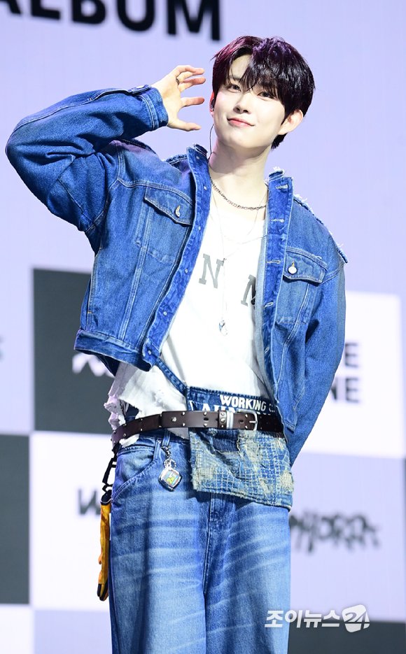 [포토] 알파드라이브원 건우, 입덕 부르는 보조개 왕자 : 네이트 연예