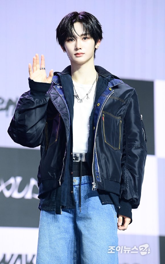 [포토] 알파드라이브원 안신, 고양이상 꽃미남 : 네이트 연예