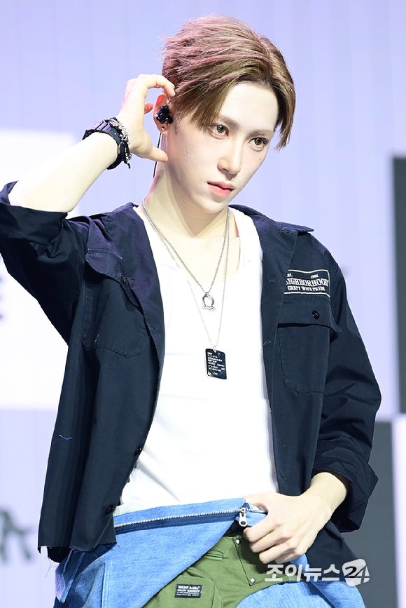 [포토] 알파드라이브원 아르노, 짙은 이목구비 : 네이트 연예